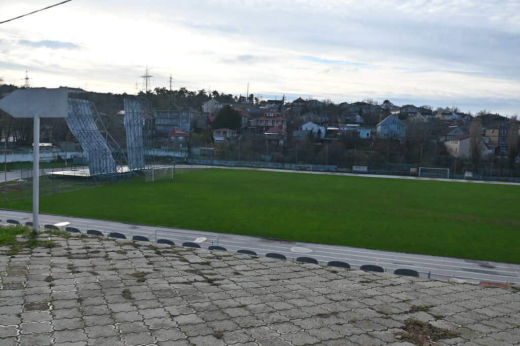Stadyum Druzhba Stadium, Bakhchysarai, Bahçesaray, foto