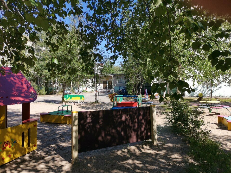 Anaokulları Kindergarten № 89 Krepysh, Surgut, foto