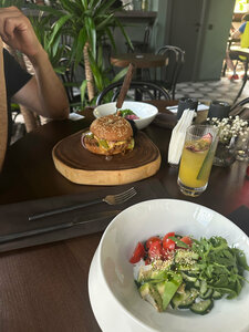 Lavicon Food Express (Tsentralnaya ulitsa No:10Д, Agoy Village), kafe  Krasnodarski krayından