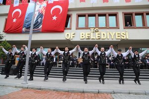 Of Belediyesi Ressam Ziya Ramoğlu Kültür ve Sanat Evi (Trabzon, Of, Cumhuriyet Mah.), müzeler ve sanat galerileri  Of'tan