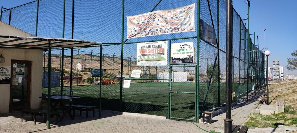 Çok amaçlı spor tesisleri Yaşamkent Halısaha, Ankara, foto