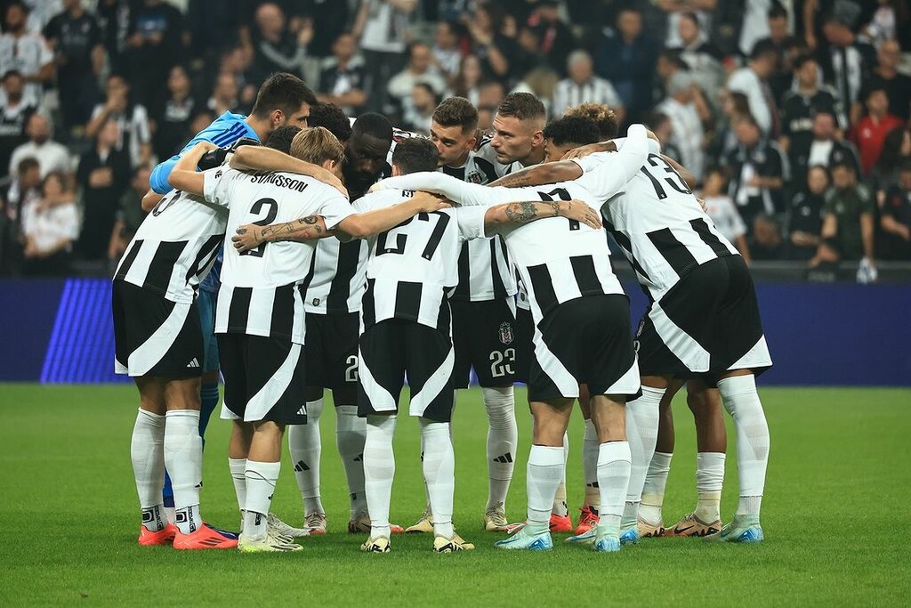 Spor giyim ve ayakkabı Beşiktaş Jk, İstanbul, foto
