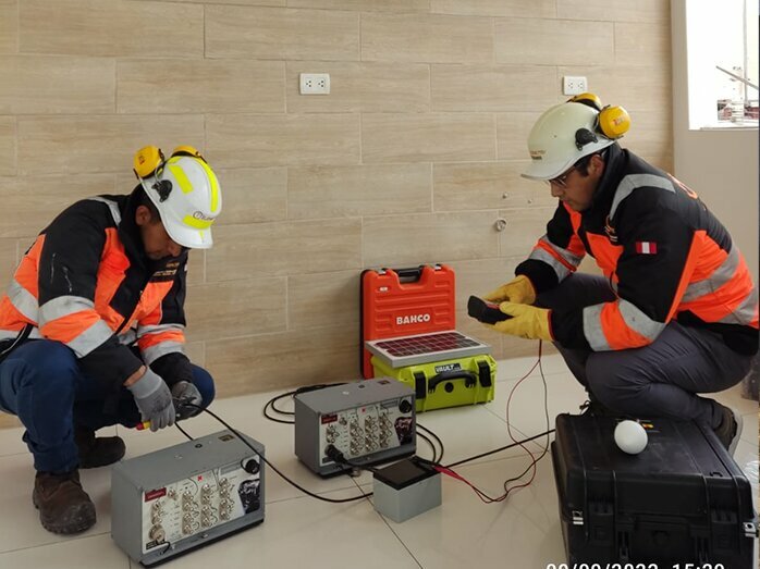 Kiralama noktası Time Telemetry Sac, Lima, foto