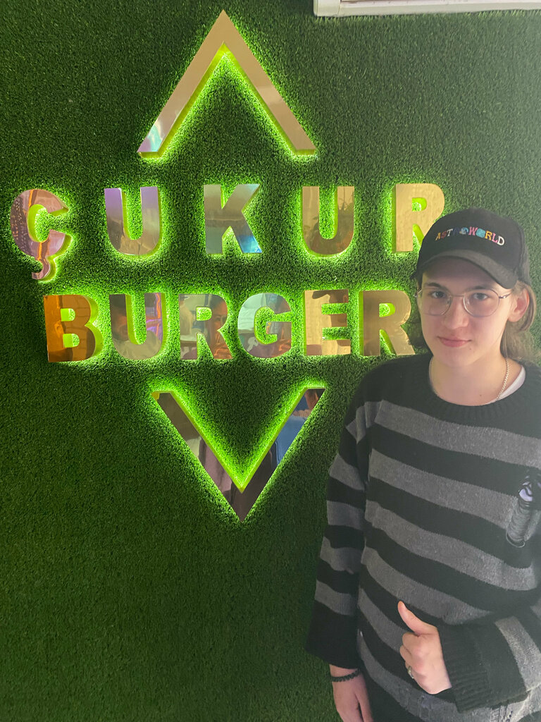 Fast food Çukur Burger, Harezm eyaleti, foto