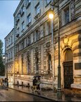 Жилой дом И.Е. Салтыкова с палатами XVII века (Starosadsky Lane No:8с1А), turistik yerler  Moskova'dan