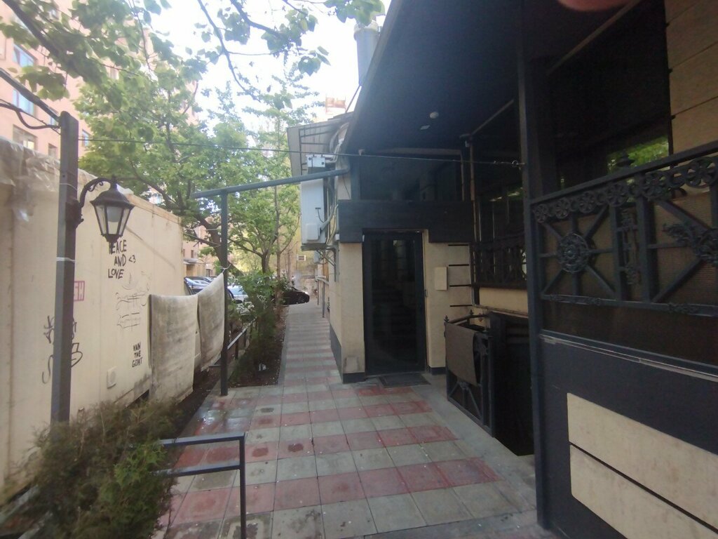 Bar Monk Haus Cocktailbar, Erivan, foto