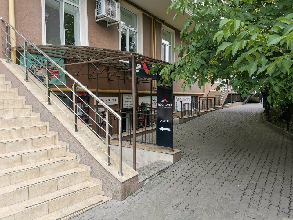 Kıyafet tamiri Atelier de Croitorie, Kişinev, foto