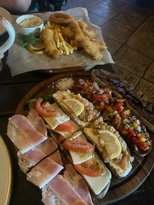 Chisto pivnoy restoranchik (vulica Bratoŭ Liziukovych No:4А/1, Gomiel), restoran  Gomel'den
