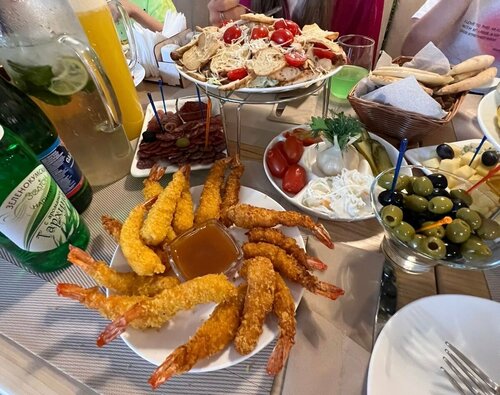 Kafe Rendezvous, Novopavlovsk, foto