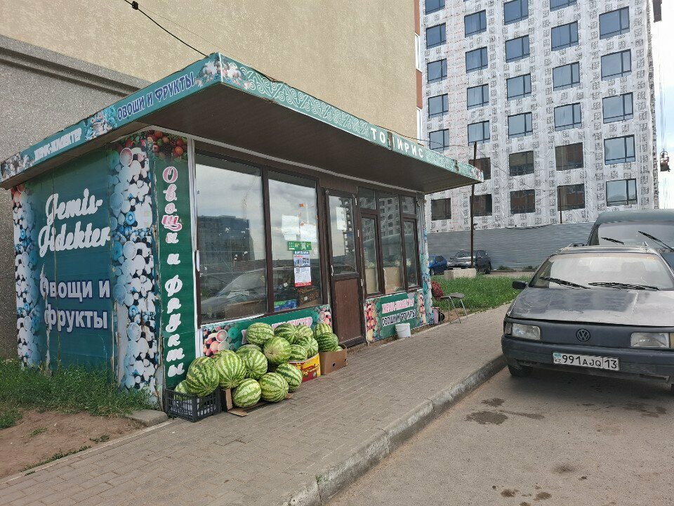 Manavlar Tomiris, Astana, foto