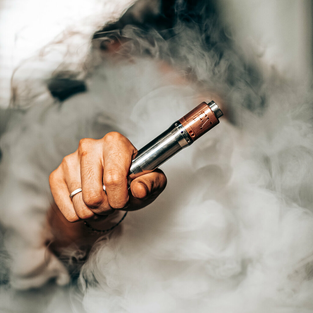 Tütün, sigara mağazaları Fury Vaping, Santa‑Krus, foto