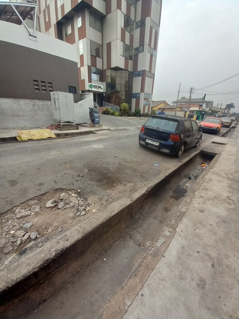 Eczaneler East Cantonments Phamacy Hq, Akra, foto