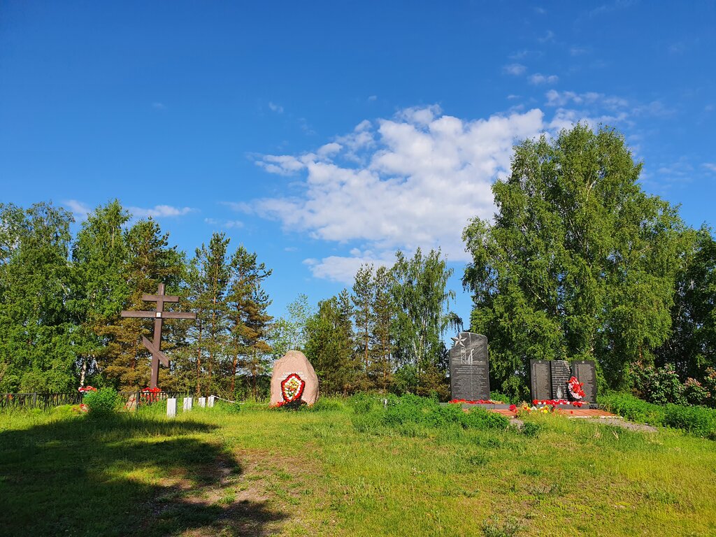 Anıt, heykel Мемориальный комплекс Лысая Гора на братской могиле, Luga, foto