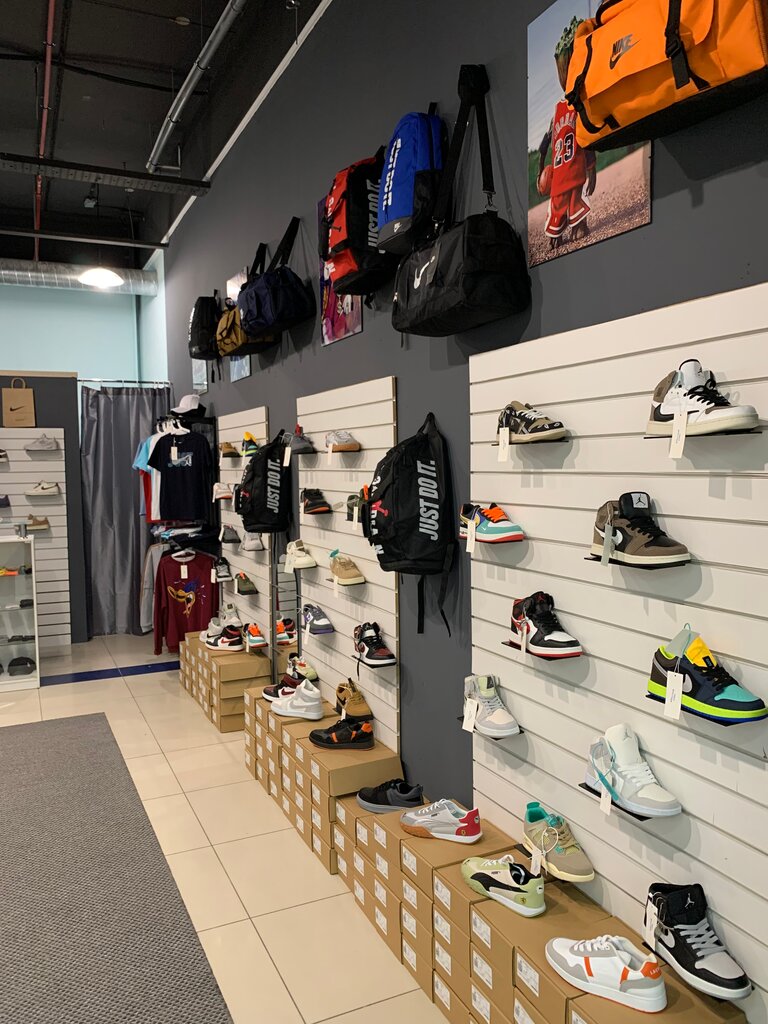 Spor giyim ve ayakkabı KrossBeri, Barnaul, foto