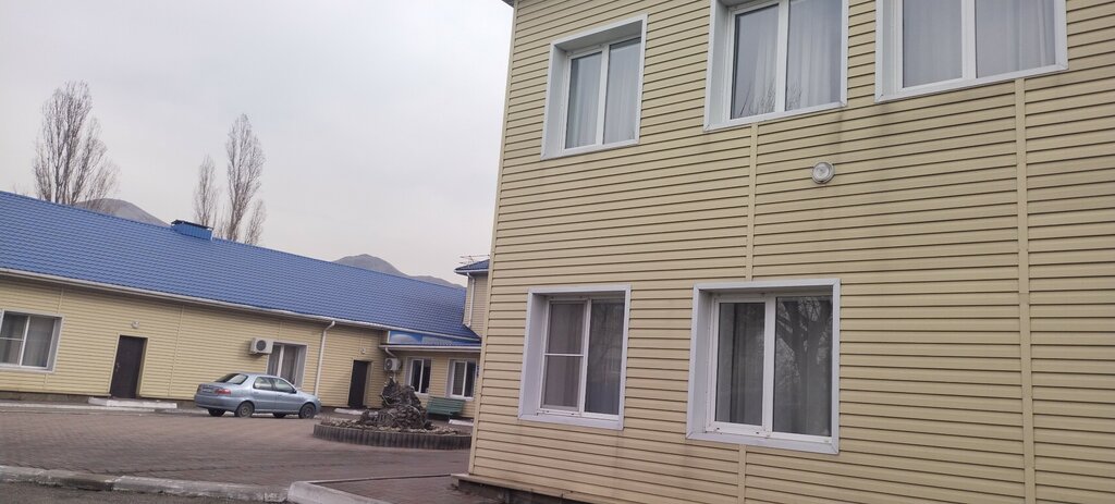 Resort oteller, tesisler Дом отдыха локомотивных бригад Локомотивного депо, Novorossiysk, foto