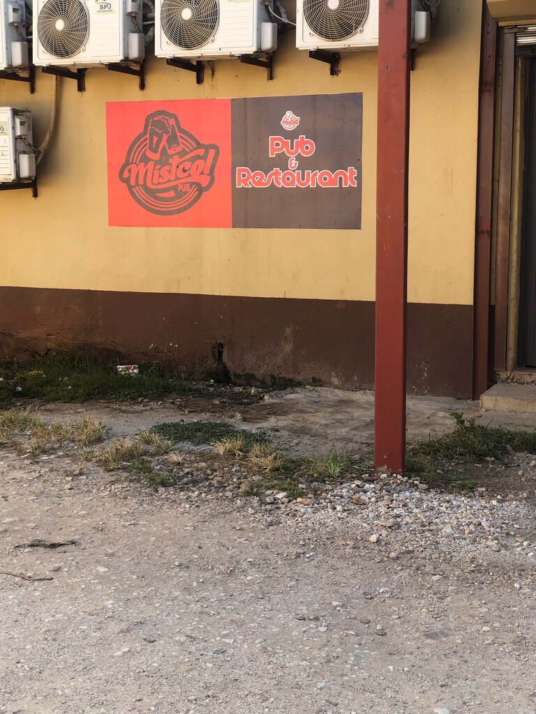 Bira dükkanı Mistcol Pub, Lusaka, foto