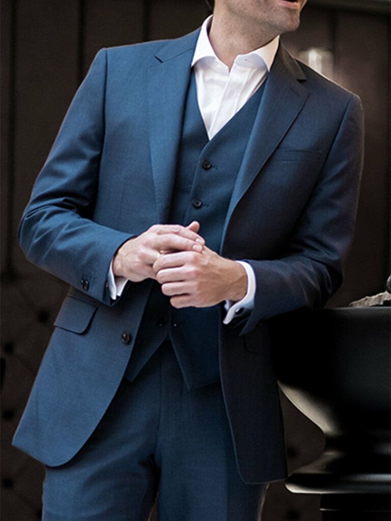 Giyim mağazası T. M. Lewin Clothing Store, Dubai, foto