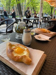 PhaliHinkali (Lyudogoscha Street No:10, Sofiyskaya Side District, Velikiy Novgorod), restoran  Velikiy Novgorod'dan