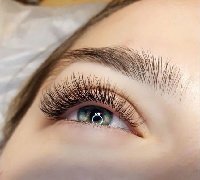 Kaş ve kirpik salonu D&t Lashes, Volgograd, foto