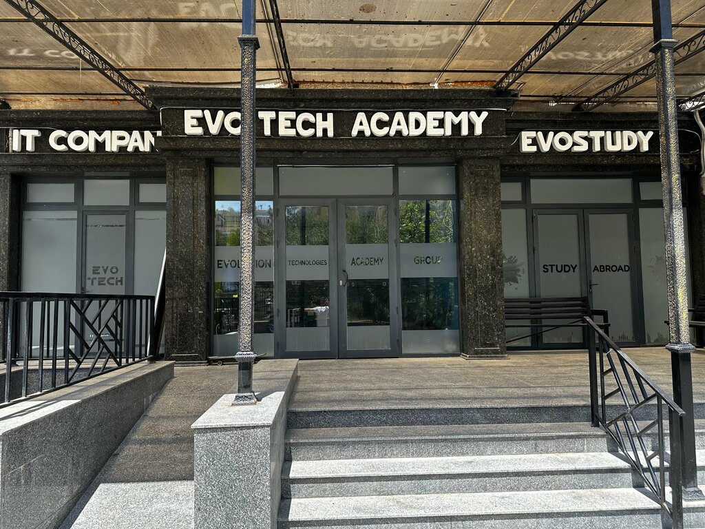 Eğitim merkezleri Evolution Technologies Academy, Taşkent, foto