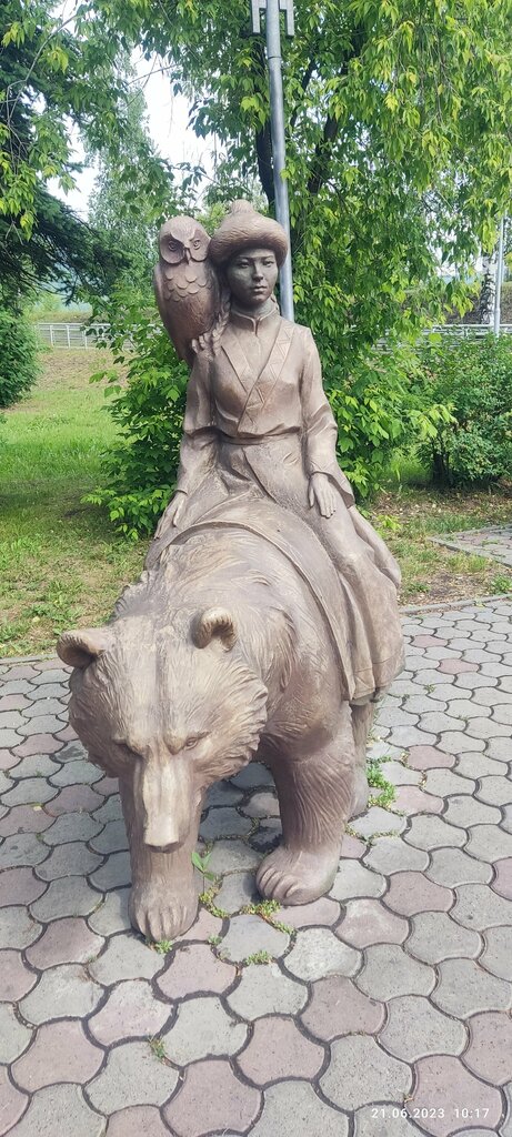 Anıt, heykel Памятник, Mejdureçensk, foto