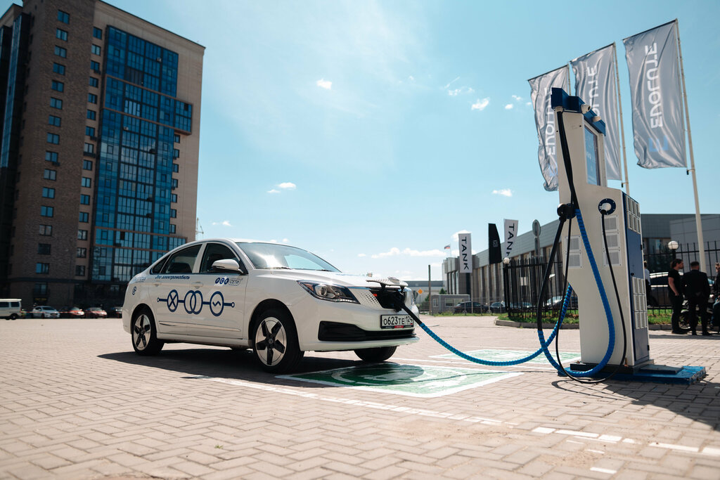 Elektrikli oto şarj istasyonları Rsk seti, Krasnoyarsk, foto