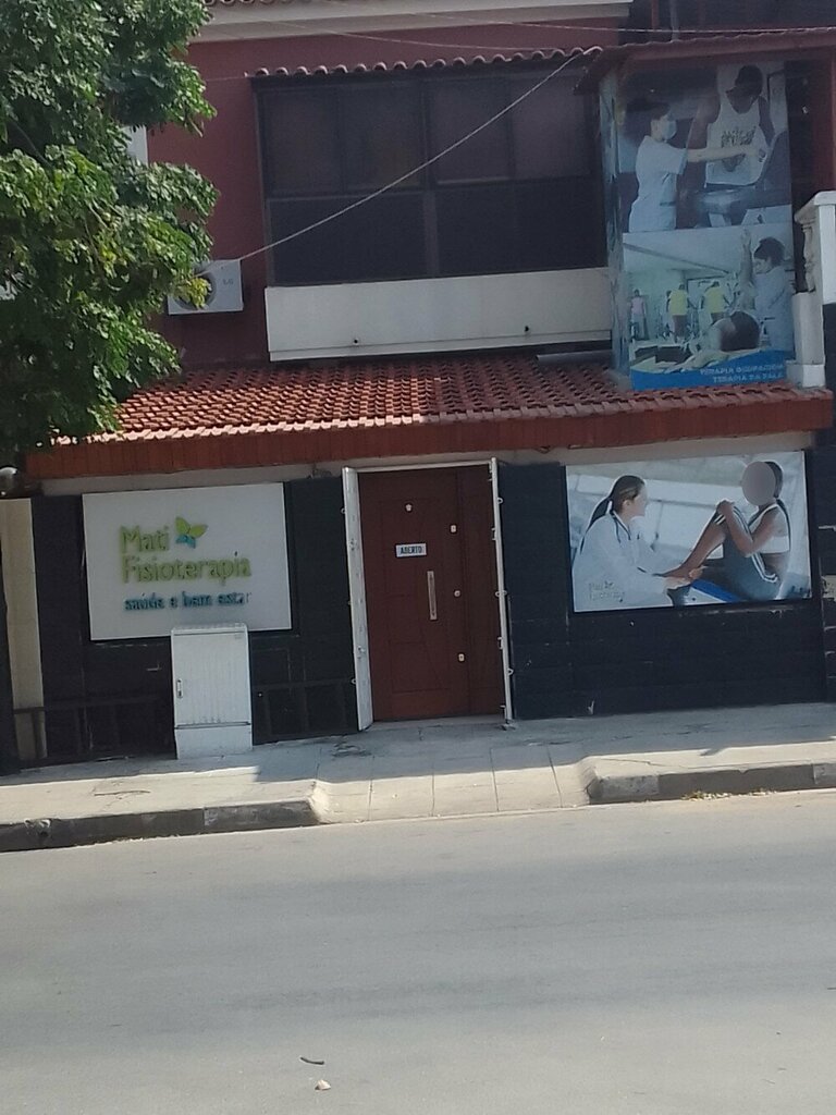 Tıp merkezleri ve klinikler Mati Fisioterapia, Loanda, foto