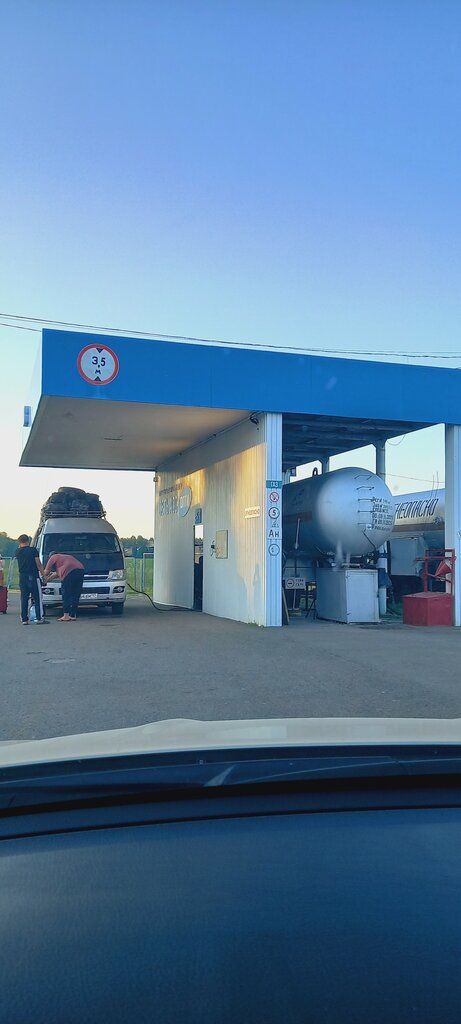 Benzin istasyonu ГАЗС, Krasnoyarski krayı, foto