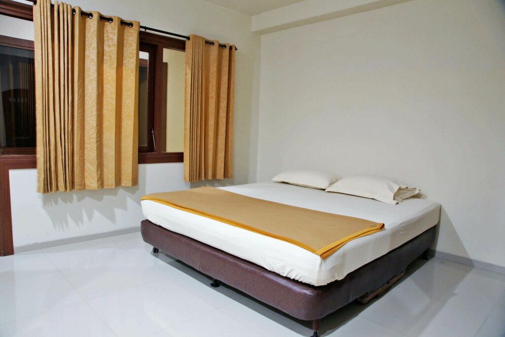 Otel RedDoorz @ Panglima Sudirman, Surabaya, foto