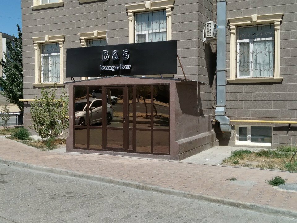 Bar B&s Lounge Bar, Aktav, foto