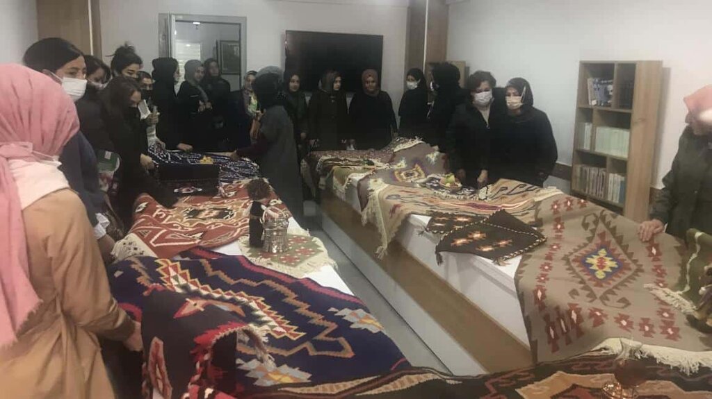Eğitim merkezleri Halk Eğitim Merkezi Ve Akşam Sanat Okulu, Erzincan, foto