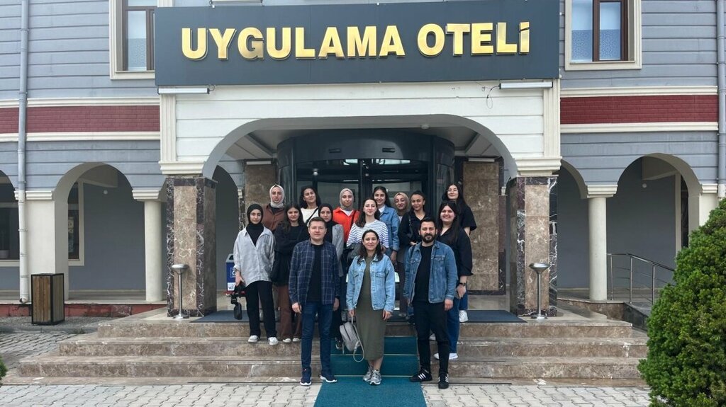 Lise Erciş Lokman Hekim Mesleki Ve Teknik Anadolu Lisesi, Erciş, foto