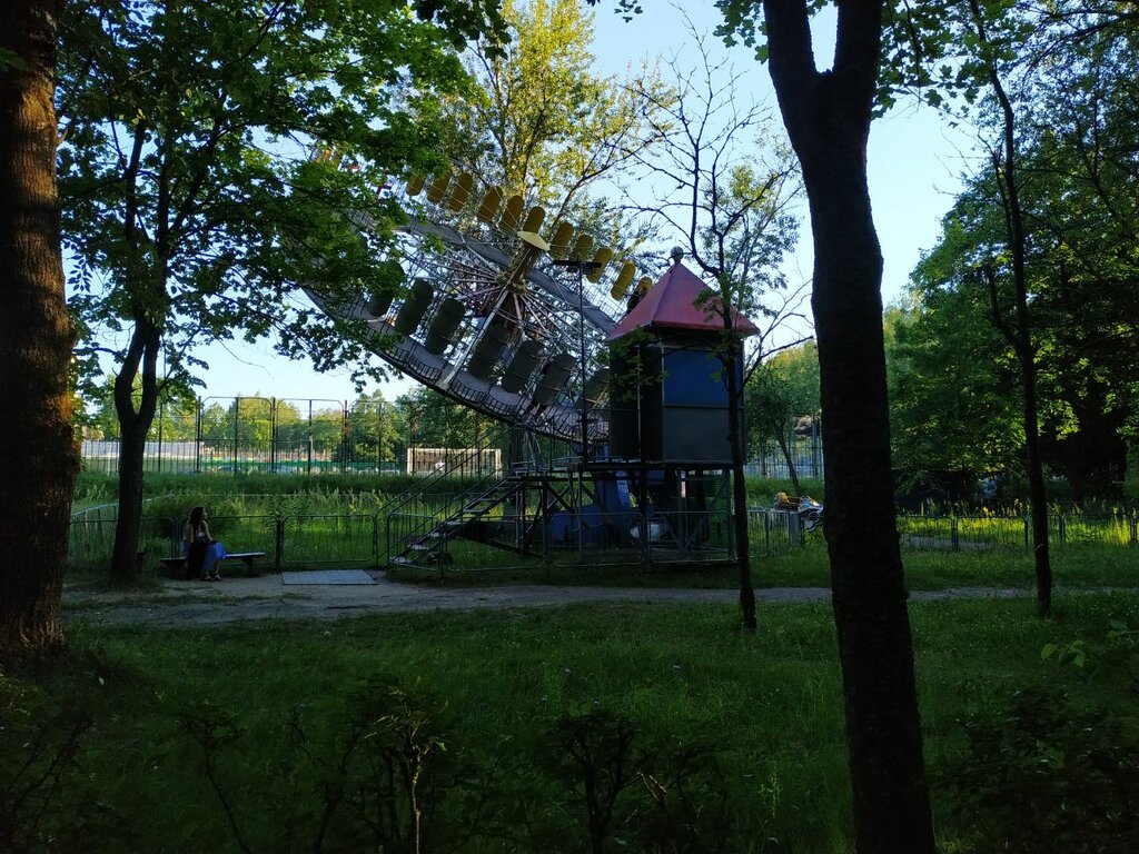 Atraksiyon Сюрприз, Navapolatsk, foto