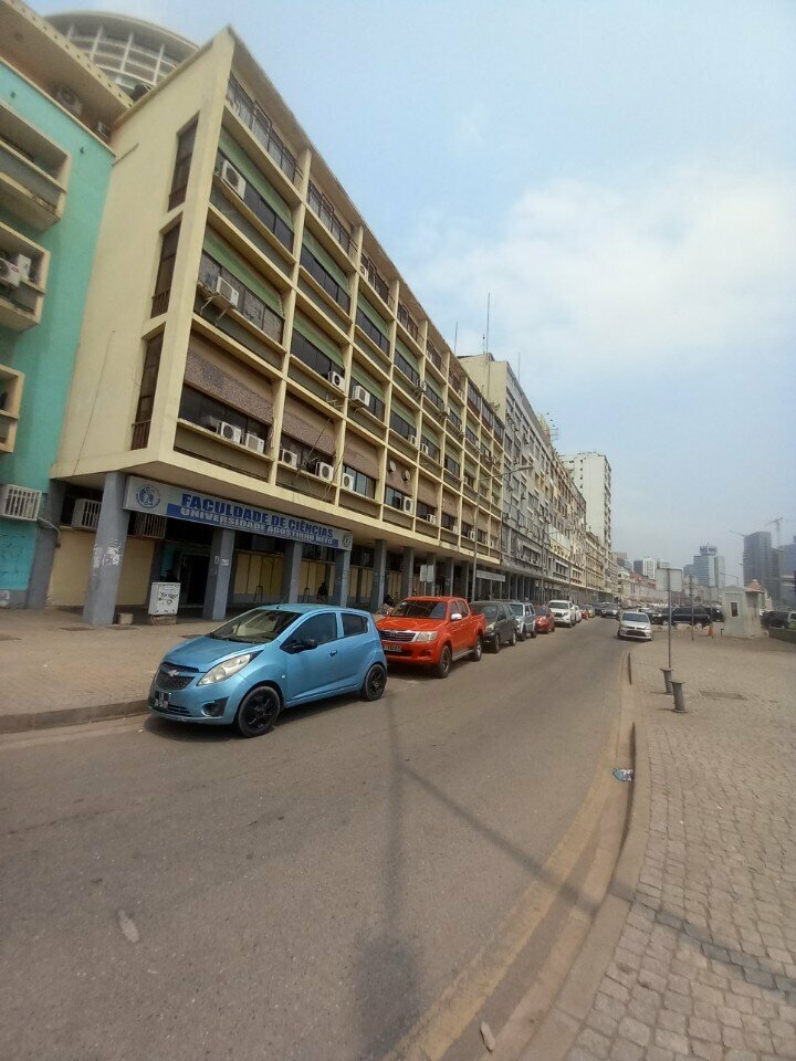 Yönetim ofisi TAAG Store, Loanda, foto