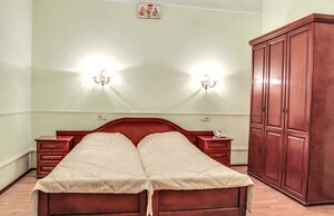 Tavricheskaya (Петропавловская улица No:16), otel  Simferopol'dan (Akmescit'ten)