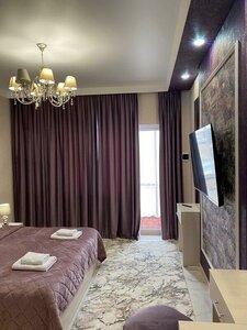 Stariy gorod (ulitsa Drozhzhina No:7И), otel  Derbent'ten