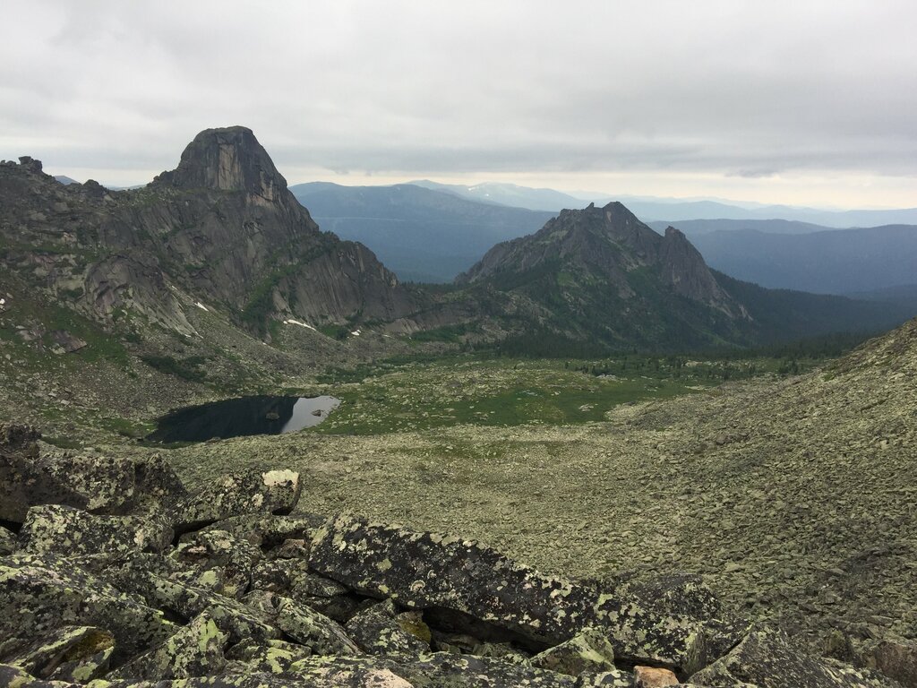 Dağ geçidi Перевал норильского клуба туристов, Krasnoyarski krayı, foto