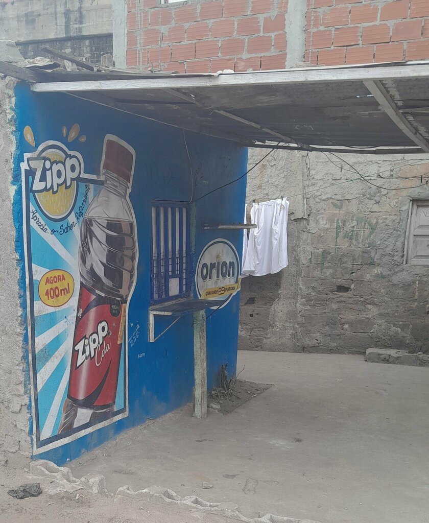 Alkolsüz içecekler Janela aberta cantina, Loanda, foto