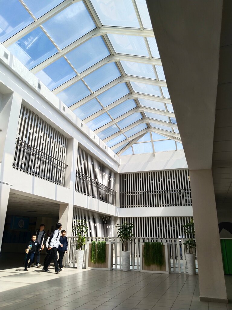 Fen lisesi, sosyal bilimler lisesi Shkola-gimnaziya № 69, Astana, foto