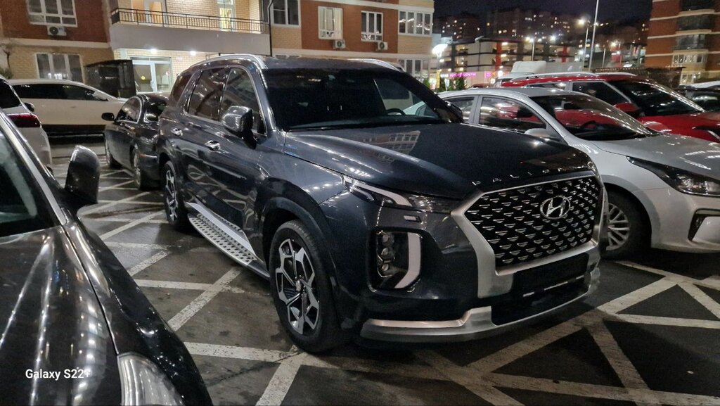 Otomobil satış galerileri Di Auto Trading, Krasnodar, foto