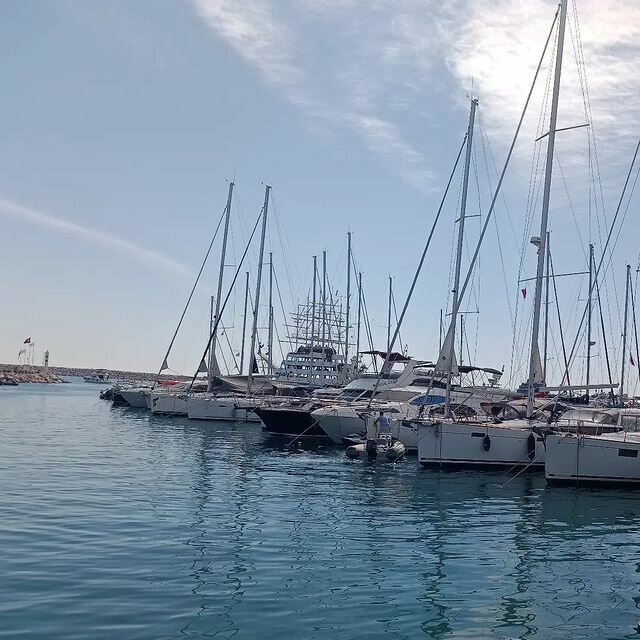 Büyük mağazalar Setur Marina Çarşı, Kuşadası, foto