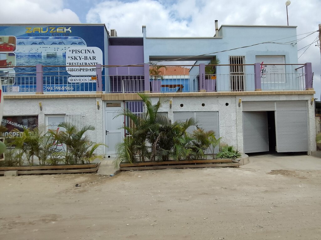 Otel Zauzek Residencial & Snack Bar, Loanda, foto