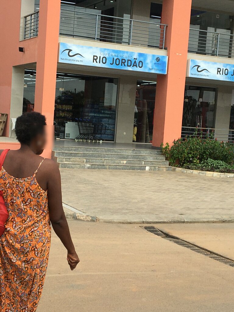 Süpermarket Rio Jordão, Loanda, foto