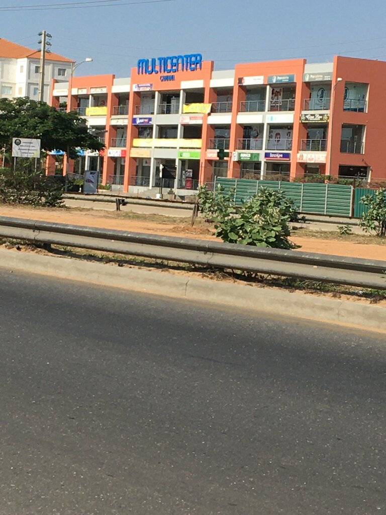 Alışveriş merkezleri Multi Center, Loanda, foto