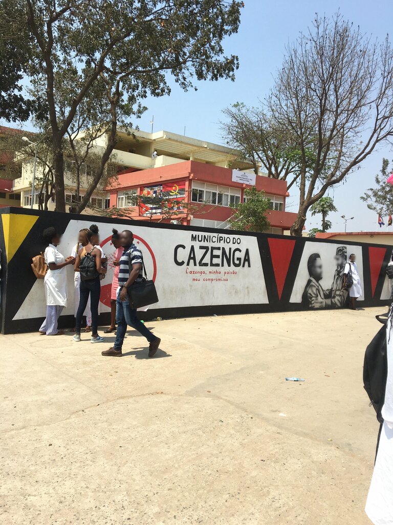 Ortaokul Escola Angola e Cuba Cazenga, Loanda, foto