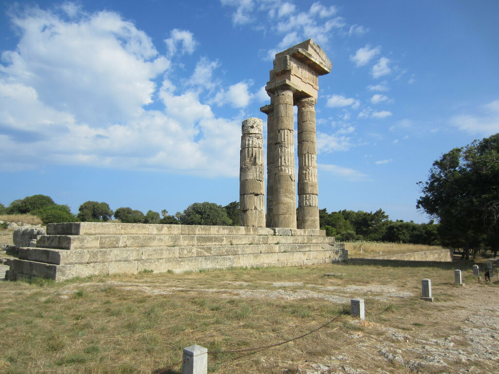 Turistik yerler руины храма Аполлона Пифийского, Rodos, foto