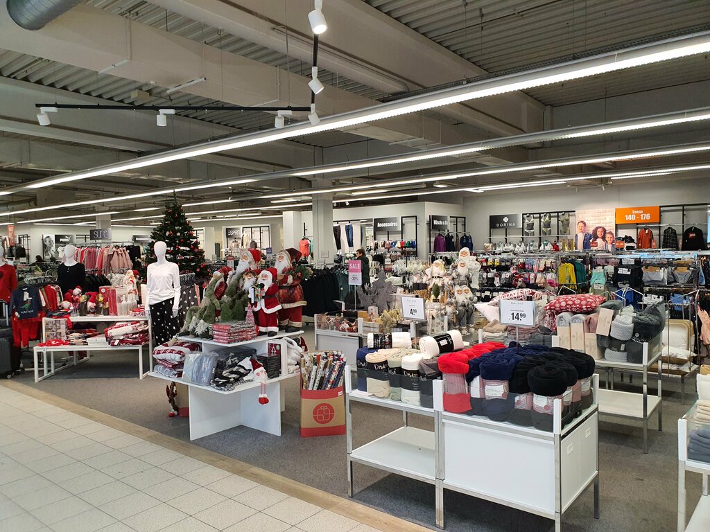 Giyim mağazası AWG-Modecenter, Freiberg, foto