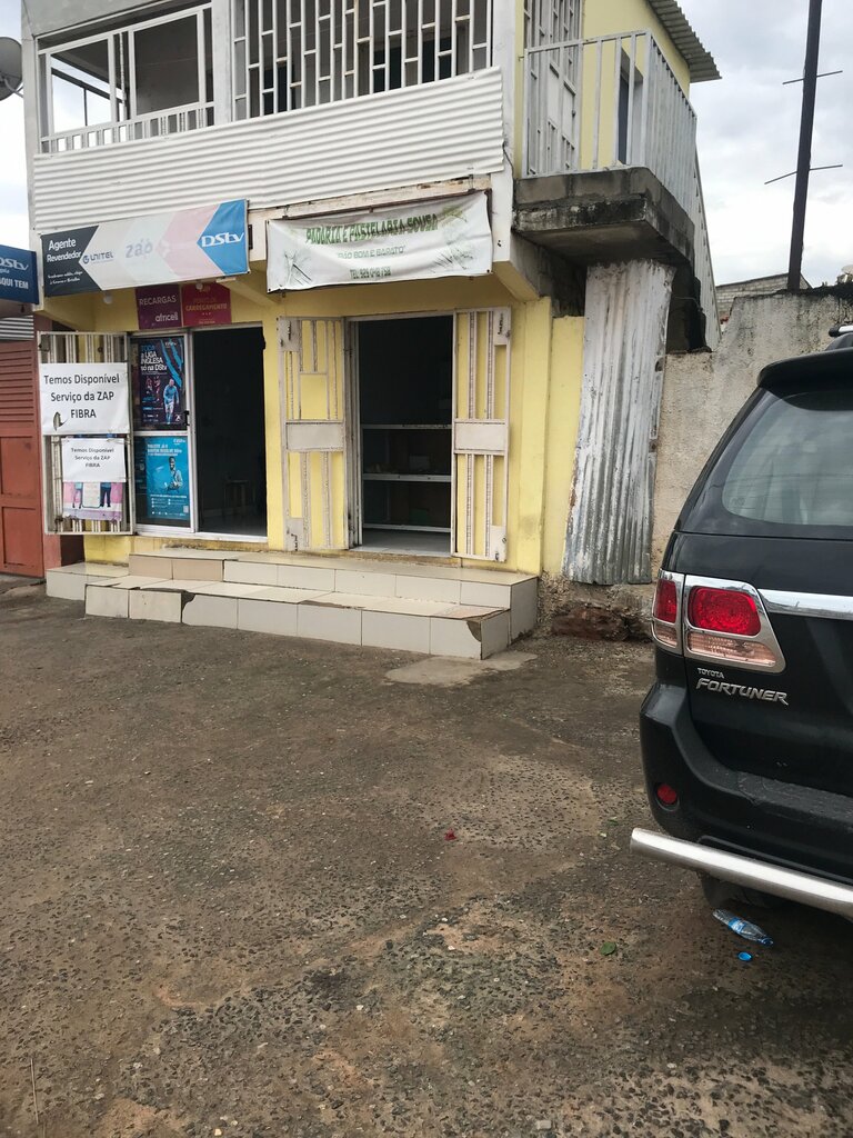 Ekmek fırını Padaria e pastelaria, Loanda, foto