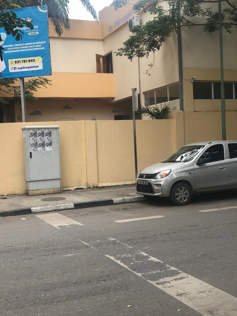 Anaokulları Os Pitruquinhas Kinaxixe, Loanda, foto
