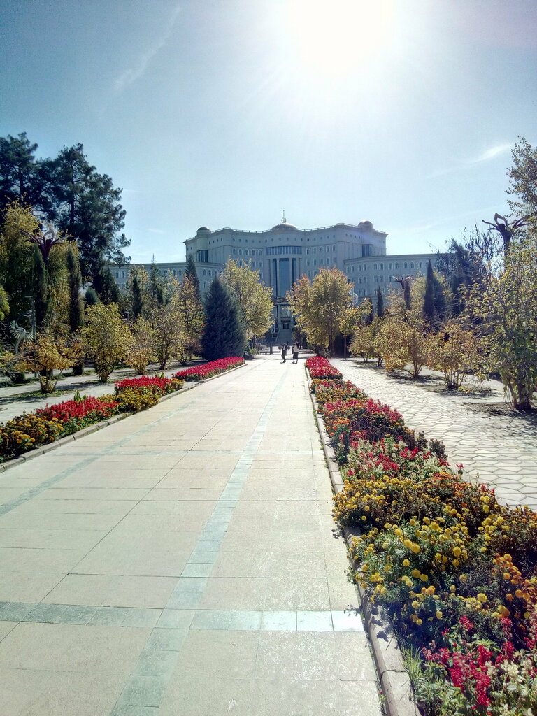 Kültür ve eğlence parkları Парк Наврузгох, Duşanbe, foto